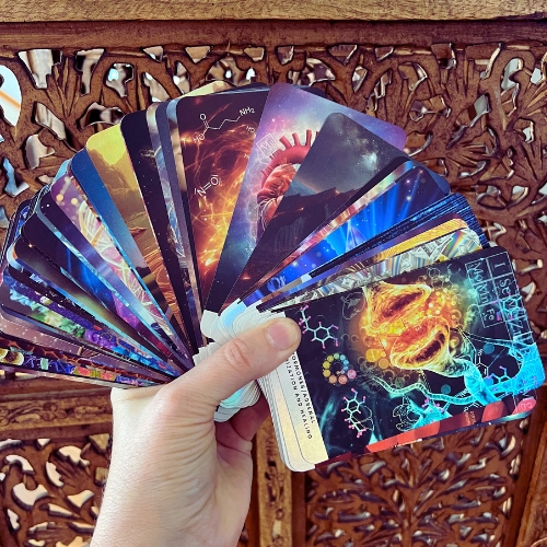 Holographic Magnifier Cards
